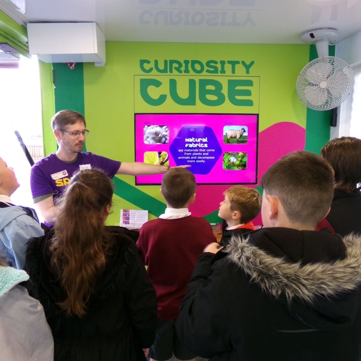 Lockyer's Middle School - Merck Curiosity Cube
